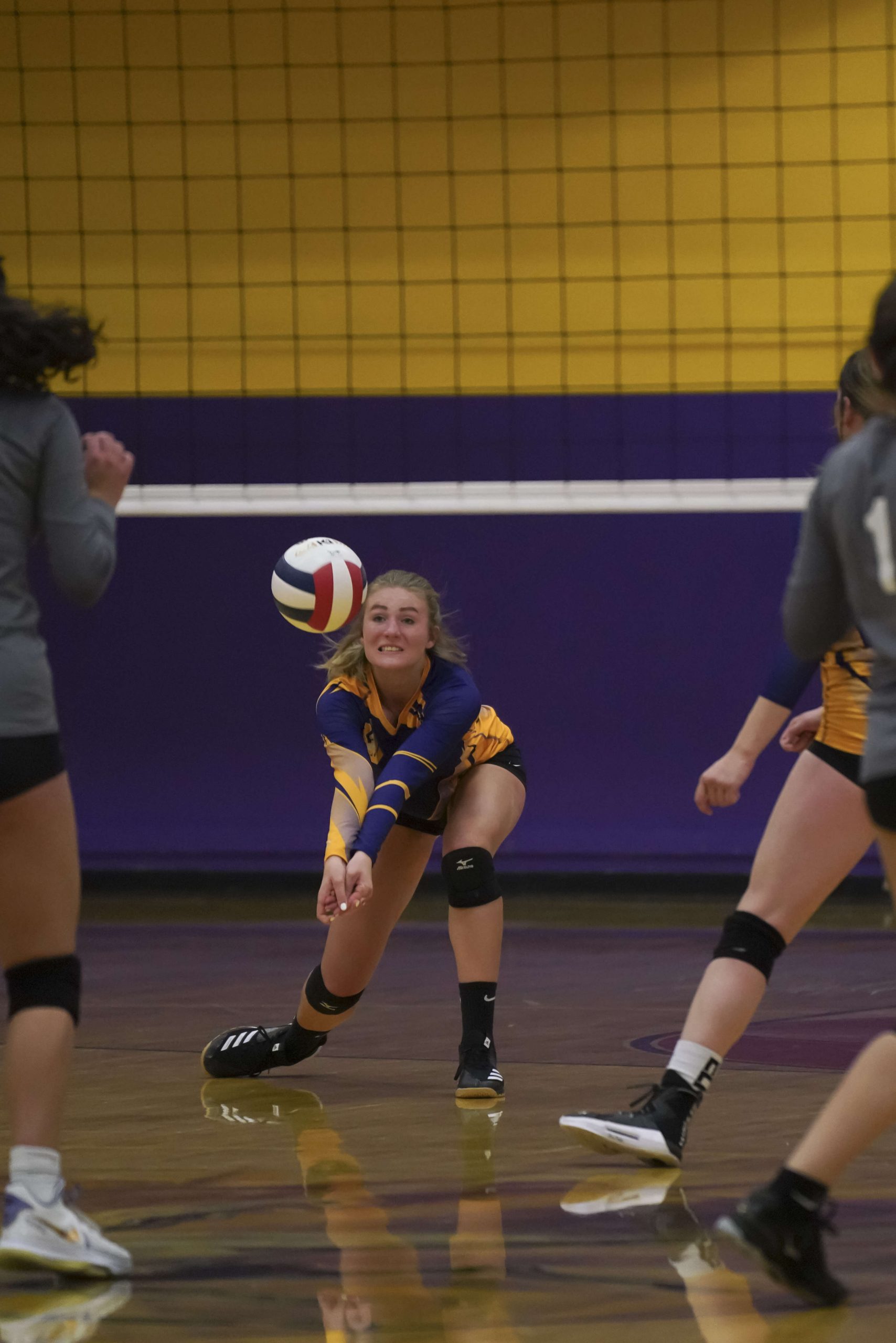 High expectations, less pressure for Mustangs volleyball | SkyHiNews.com