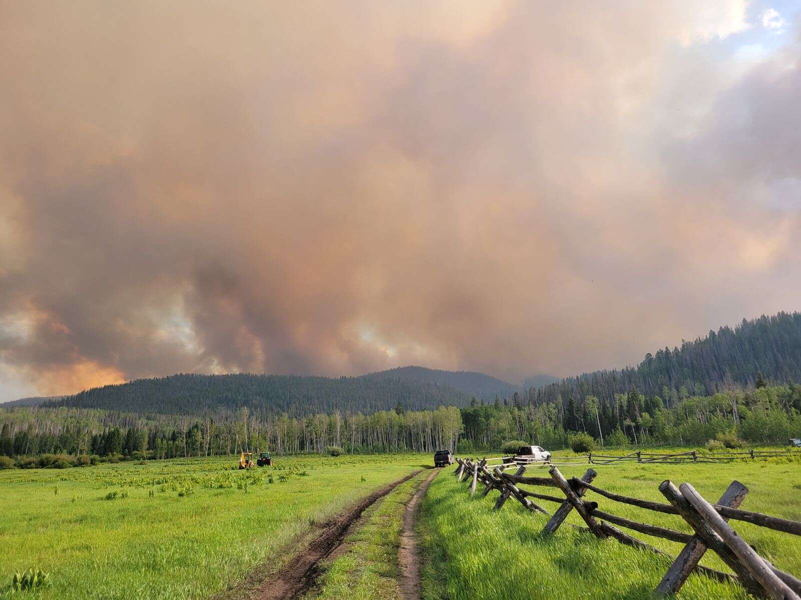 UPDATE: Muddy Slide Fire grows to over 3,500 acres; mandatory ...