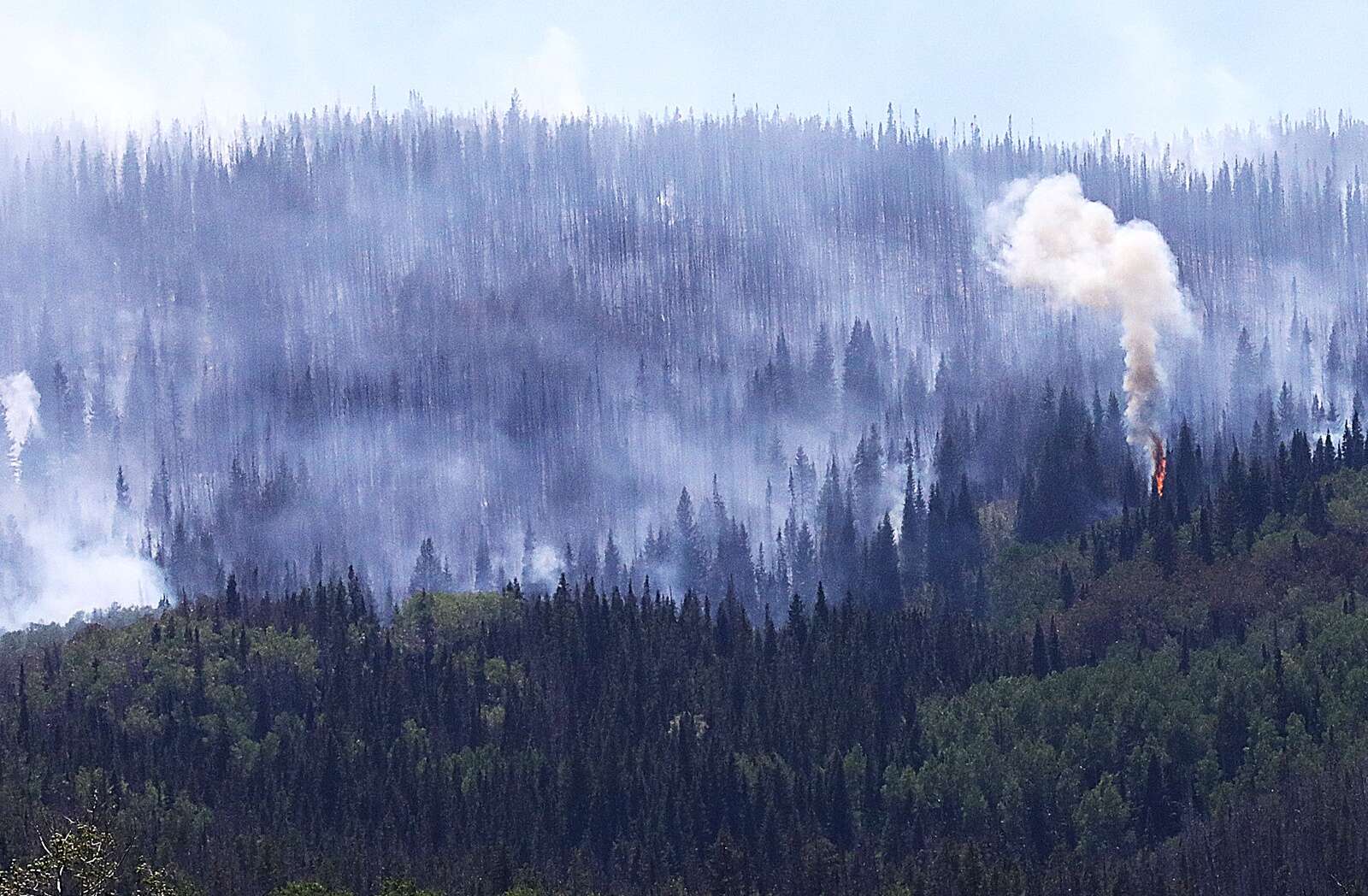 UPDATES: Muddy Slide Fire grows to 156 acres; voluntary evacuation ...