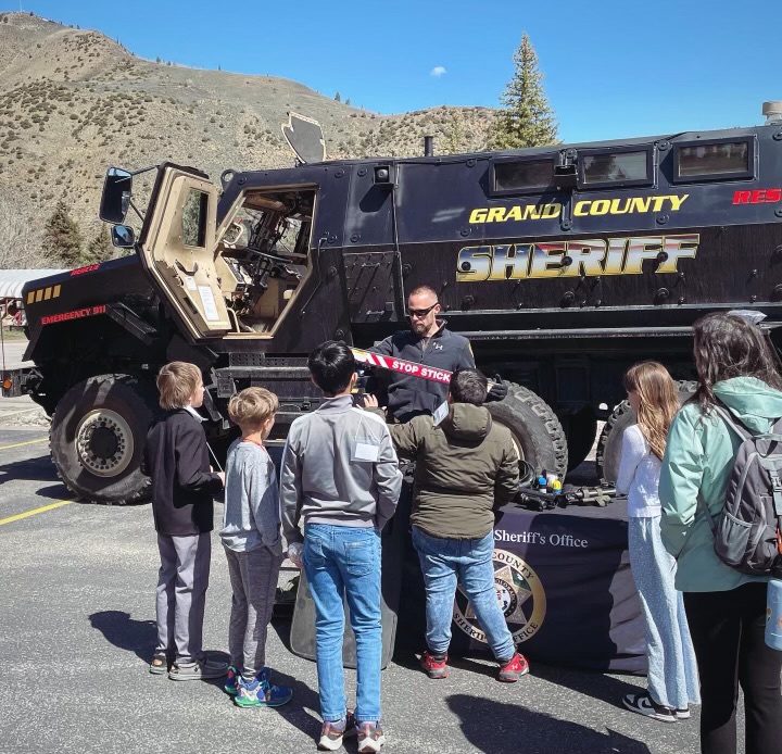 Students experience Law Day with the Grand County Sheriff’s Office ...