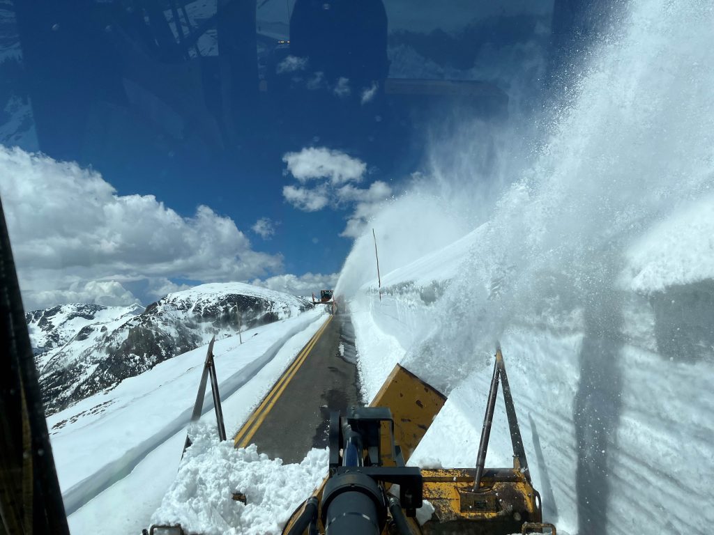 Trail Ridge Road remains closed due to inclement weather | SkyHiNews.com