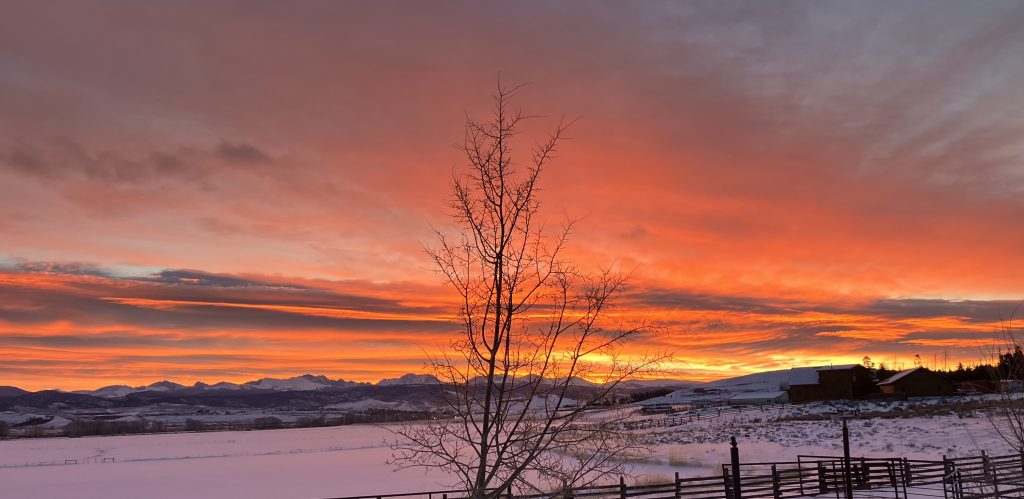Reader photos: sunset, sundog and the full moon | SkyHiNews.com