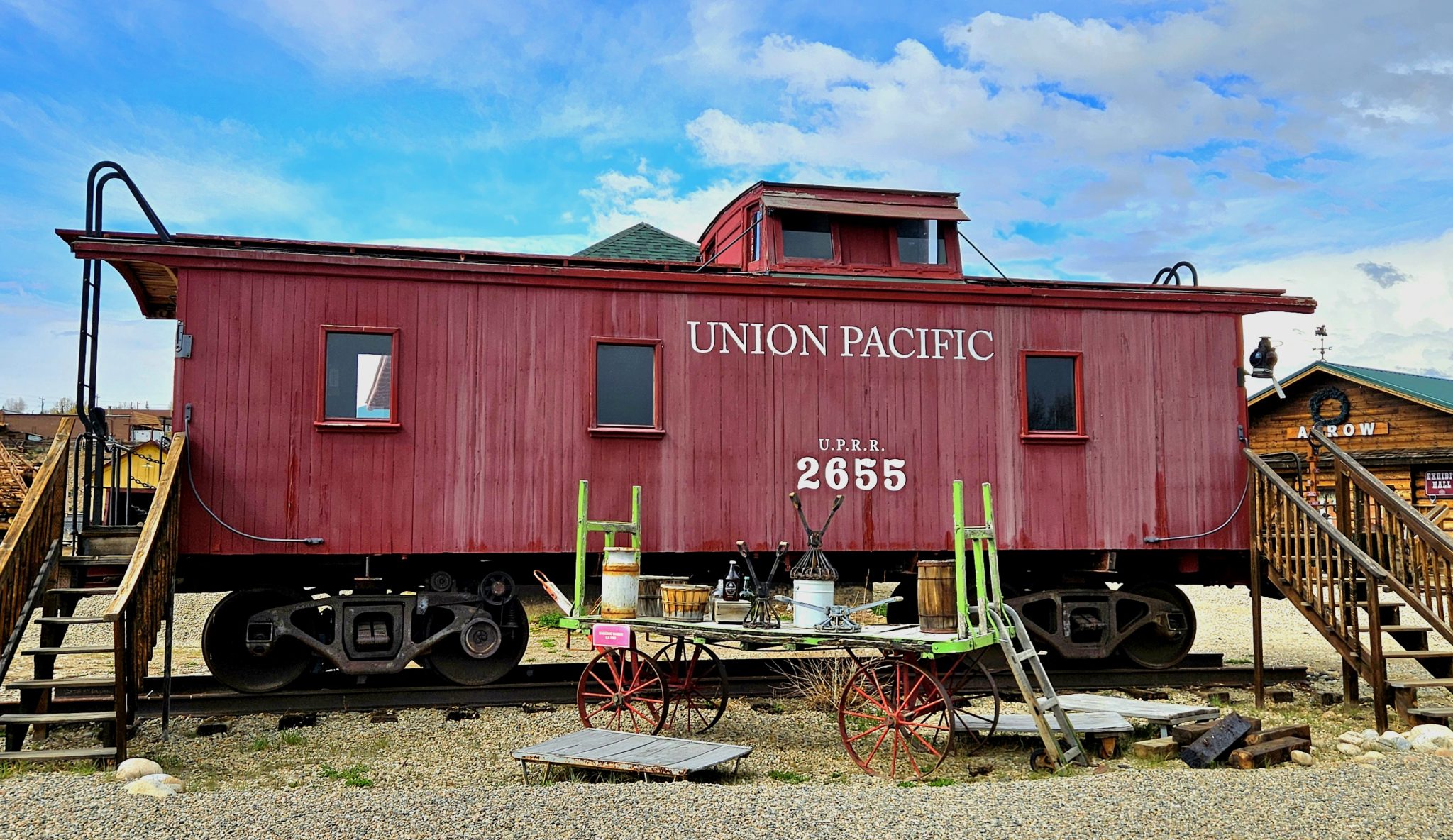 Gov. Polis signs deal with Union Pacific Railroad to continue operation ...