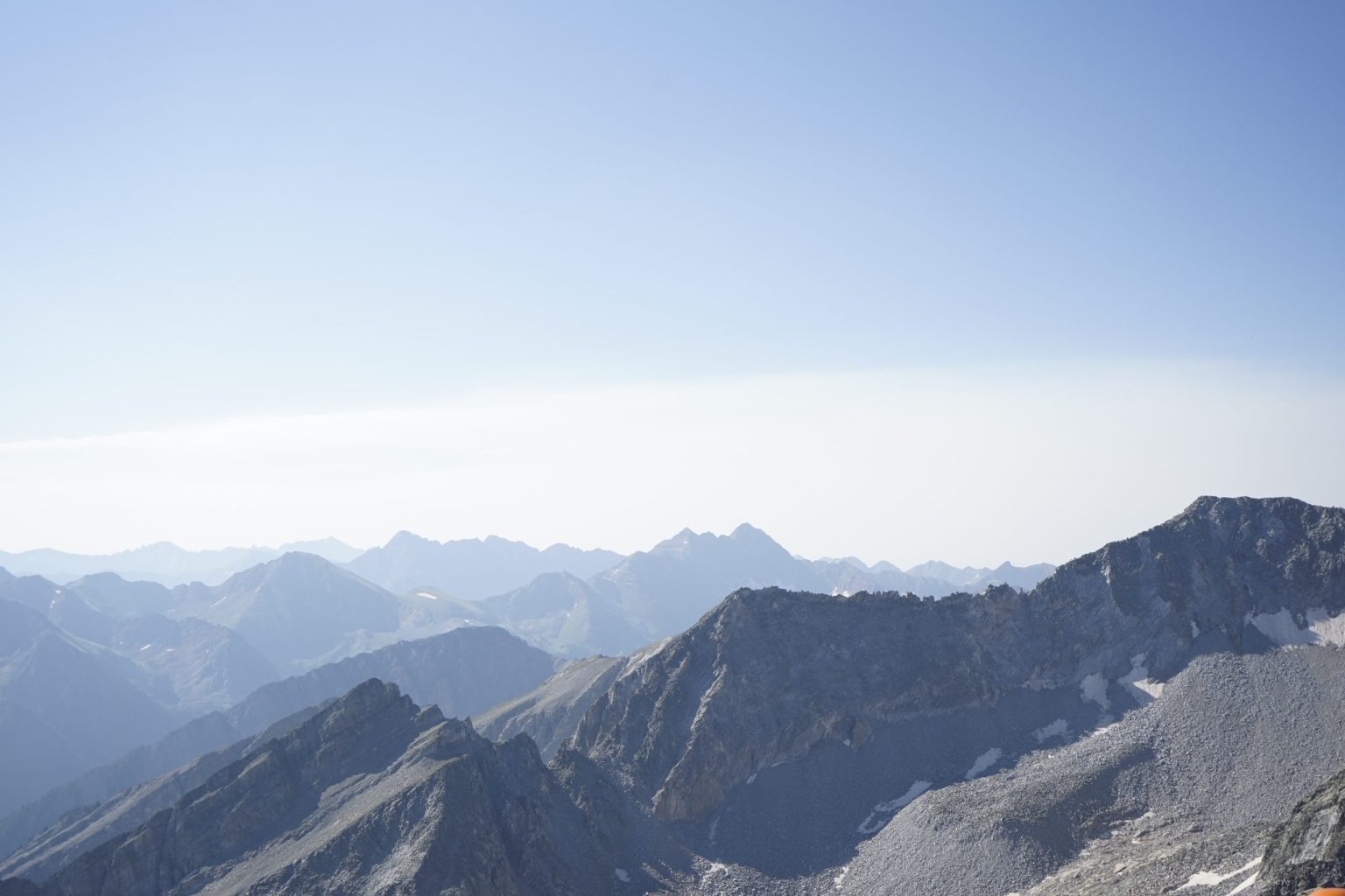 Haze wafts over Colorado mountain towns from wildfires burning within ...