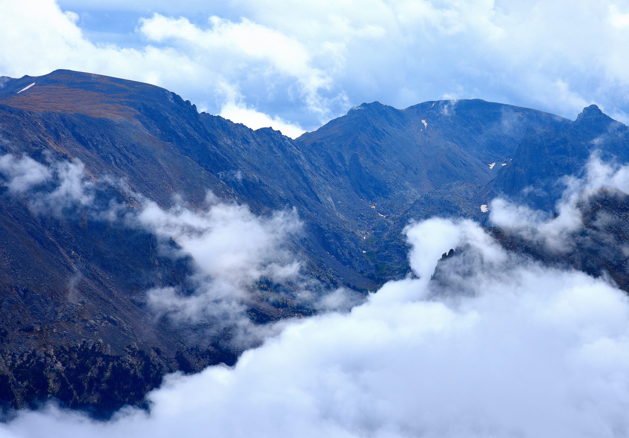 PHOTOS: Blustery winds and clouds in Rocky Mountain National Park ...
