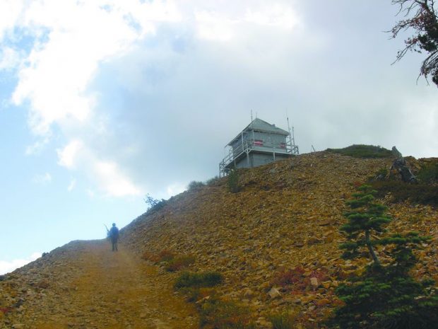 Exploring Grouse Ridge: Lakes, lookouts and mountain cows | SierraSun.com