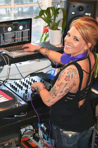 Female DJ Little Miss Mixer turning heads and tables at Lake Tahoe ...