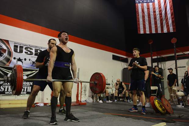 Incline strongman breaks state records | SierraSun.com