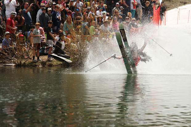 Splash down: Cushing Crossing a spring tradition at Squaw Valley (PHOTO ...