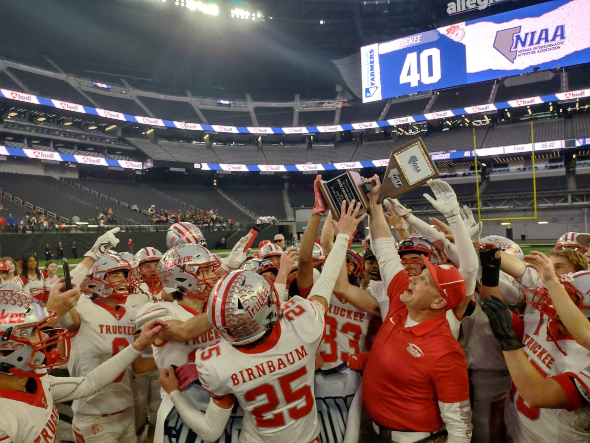 Wolverines slam Bulls on the way to 3A crown | SierraSun.com