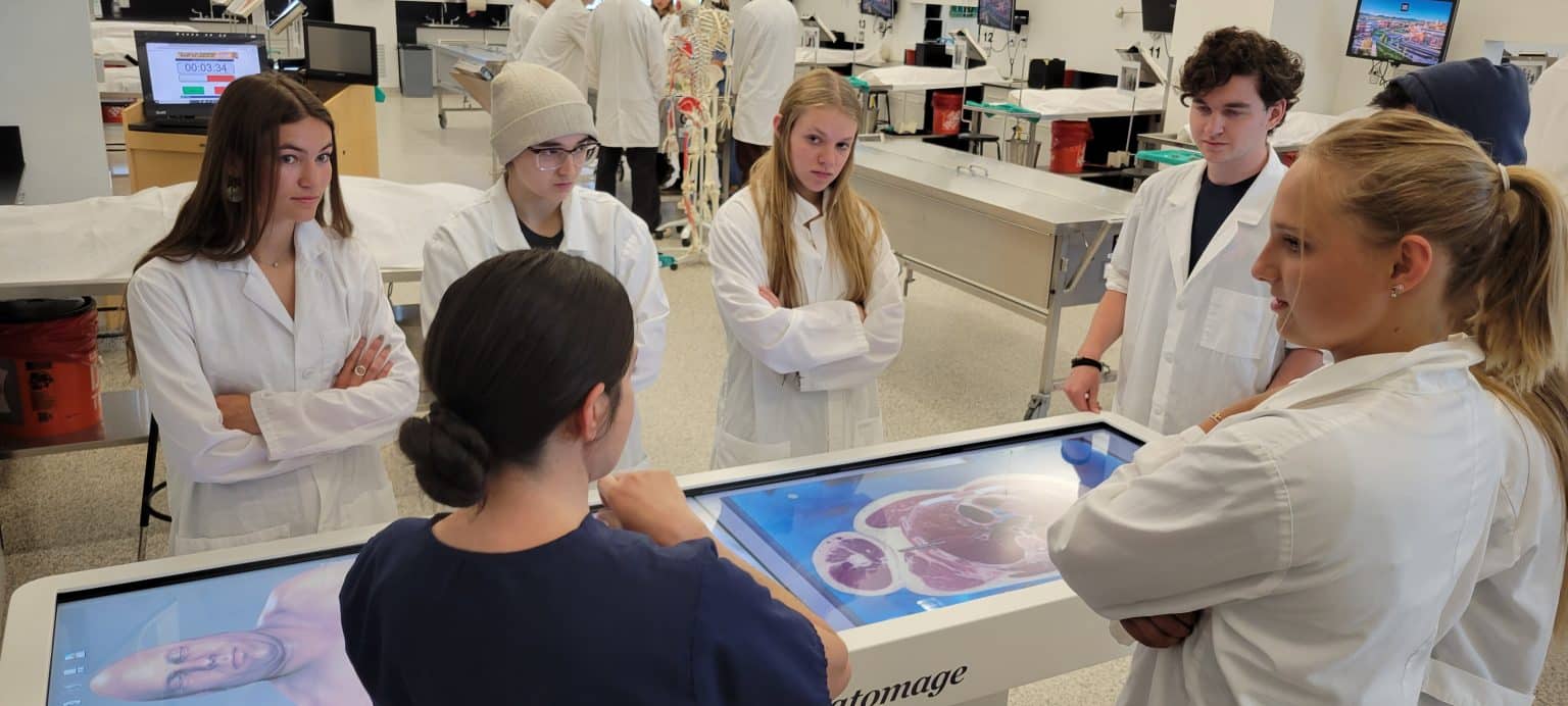 Truckee, Tahoe students visit UNR Anatomy Lab | SierraSun.com