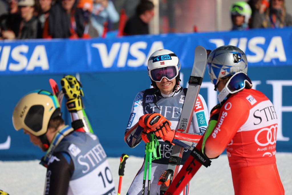 Palisades Tahoe hosts Stifel World Cup race (Gallery) | SierraSun.com