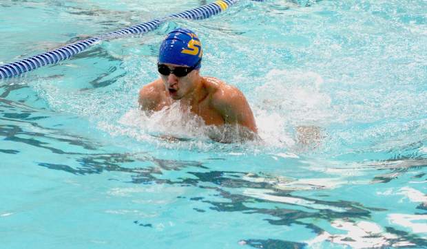 Tang sisters medal in state championships | TahoeDailyTribune.com