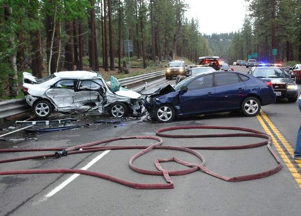 One killed in crash near Zephyr Cove | TahoeDailyTribune.com