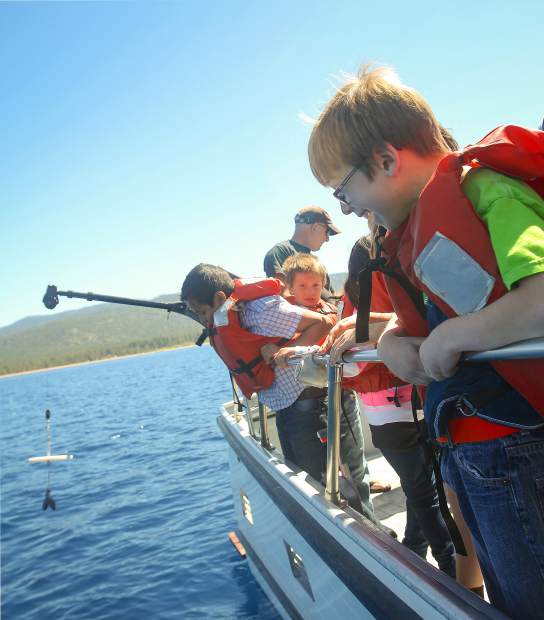 Students hit Lake Tahoe, learn about watershed | TahoeDailyTribune.com