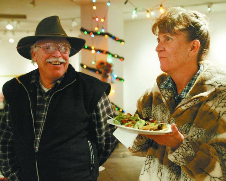 Fire victims enjoy holiday cheer | TahoeDailyTribune.com