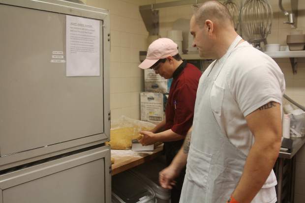 South Lake Tahoe Jail’s culinary program teaches job skills ...