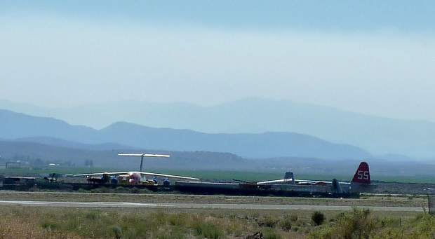 Sunday update: 6,300-acre Bison fire burning north in Pine Nuts ...