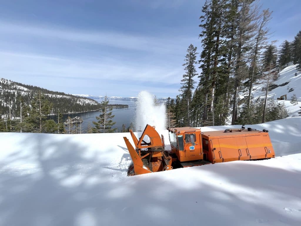 Caltrans carving path in snow to reopen SR-89 at Emerald Bay ...