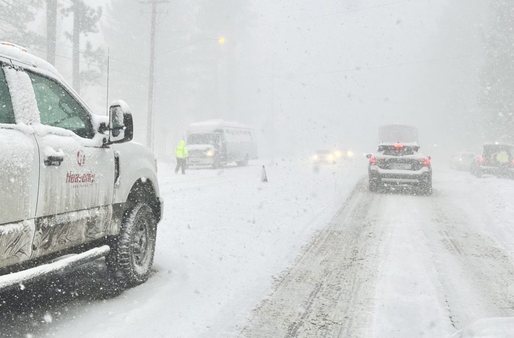 Ski resorts close lifts due to heavy snow, winds | TahoeDailyTribune.com