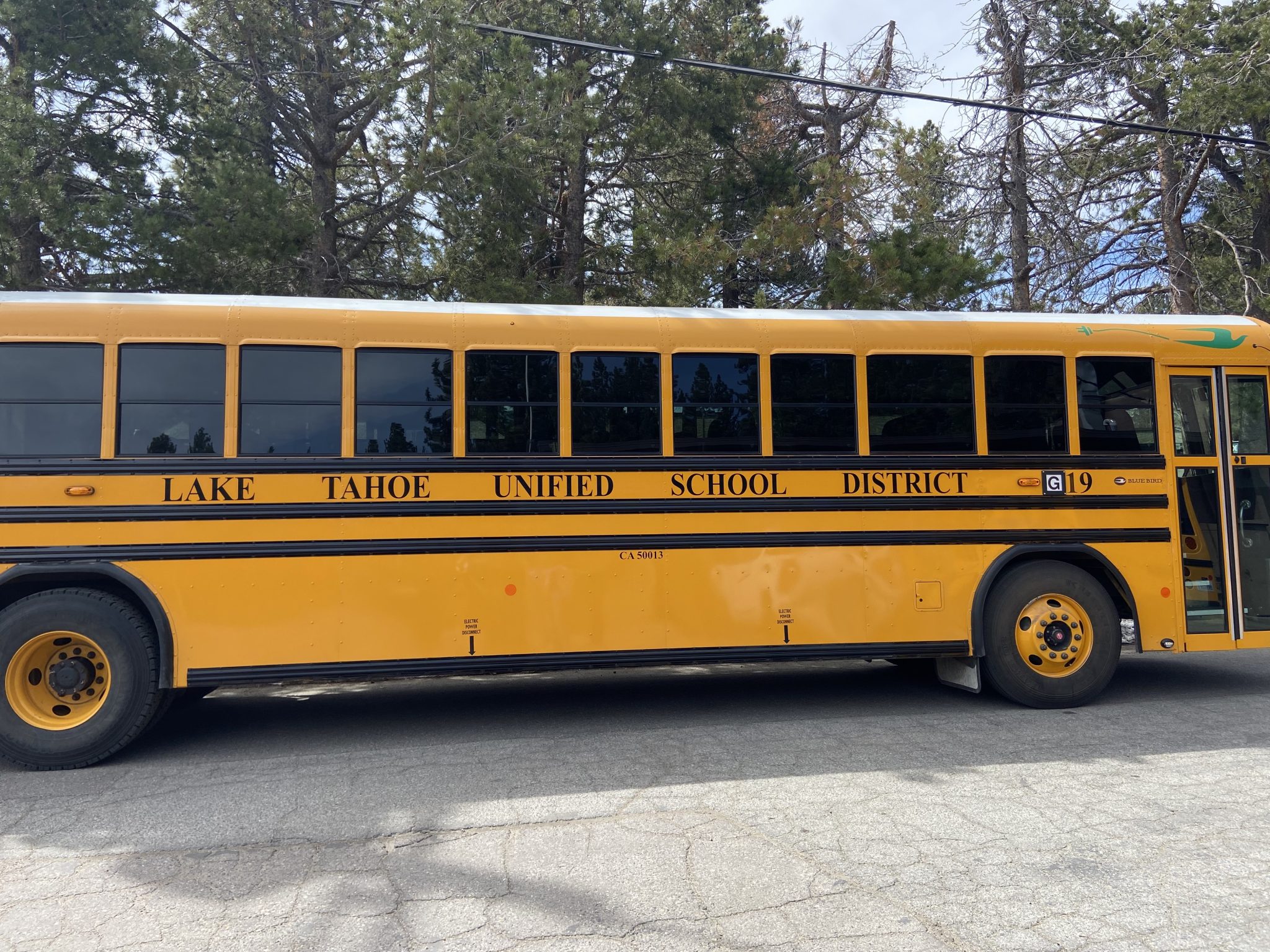 Lake Tahoe Unified School District shows off new electric buses ...
